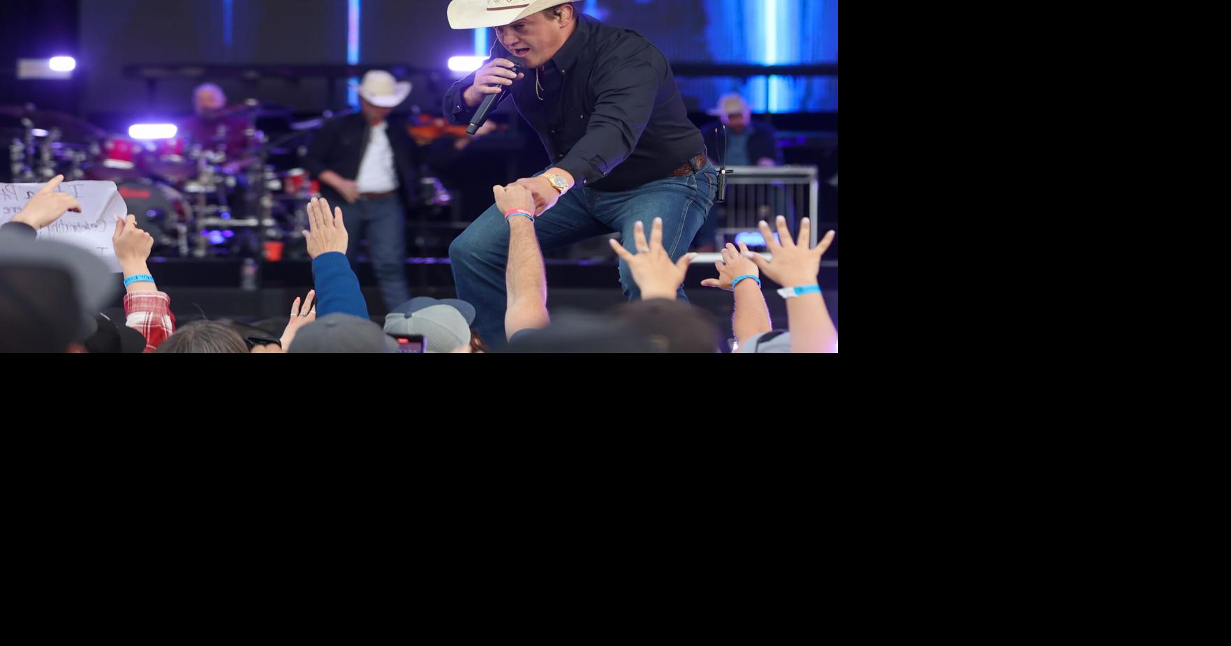 Photos of Jon Pardi concert at Portneuf Health Trust Amphitheatre in ...