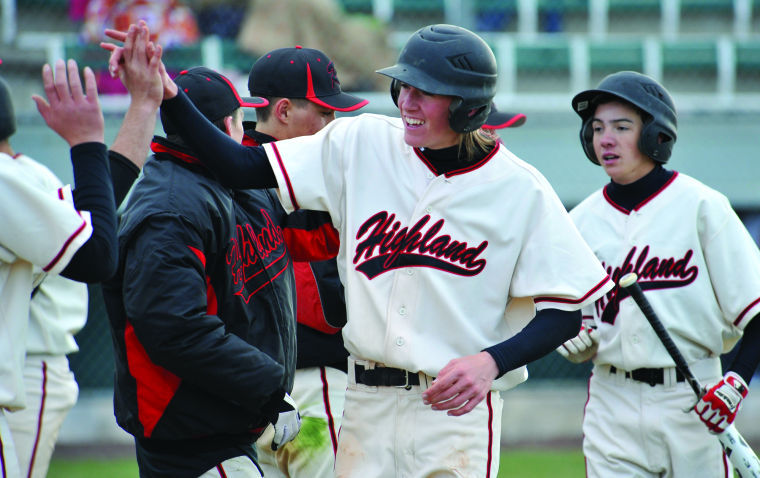 Highland's Aaron Pope signs with to play baseball for Dixie State ...