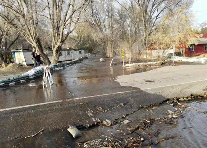PHOTOS: Inkom residents battle to save their town against floodwaters ...