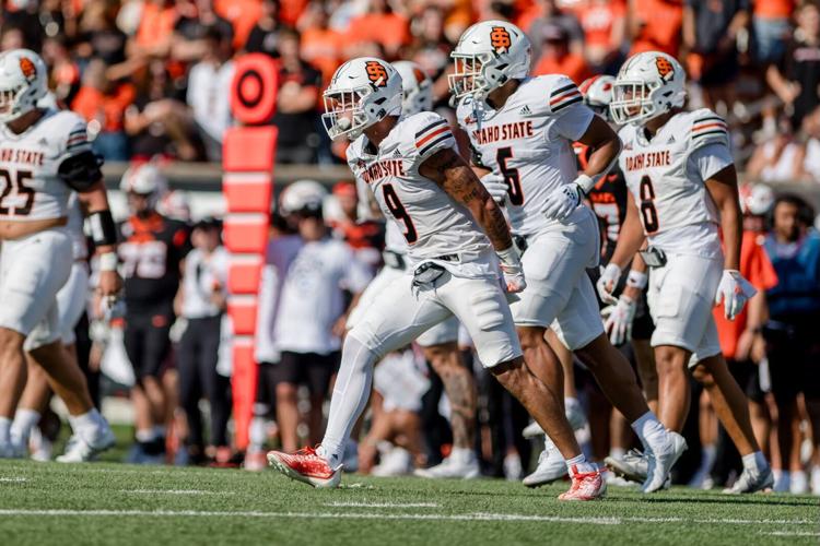 Bengals put up a fight, but open 2024 season with 38-15 loss to Oregon State on the road ...