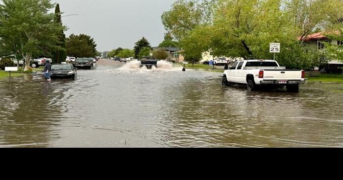 Emergency responders inundated with calls during flash floods in East ...