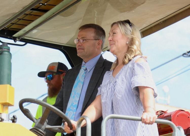 'WELCOME TO LOOKOUT POINT': Name, final design revealed for new ...