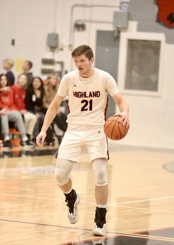 Highland's Jayden Wright signs with Green River College basketball ...