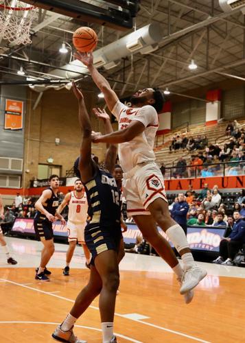Jake O'Neil powers Bengals to 71-55 home win over Oral Roberts with ...