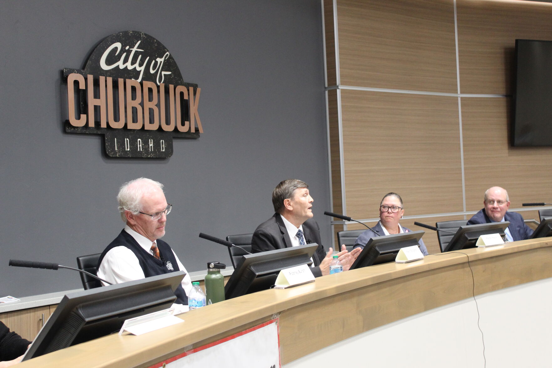 Civil discourse marks Chubbuck candidate forum | Local ...