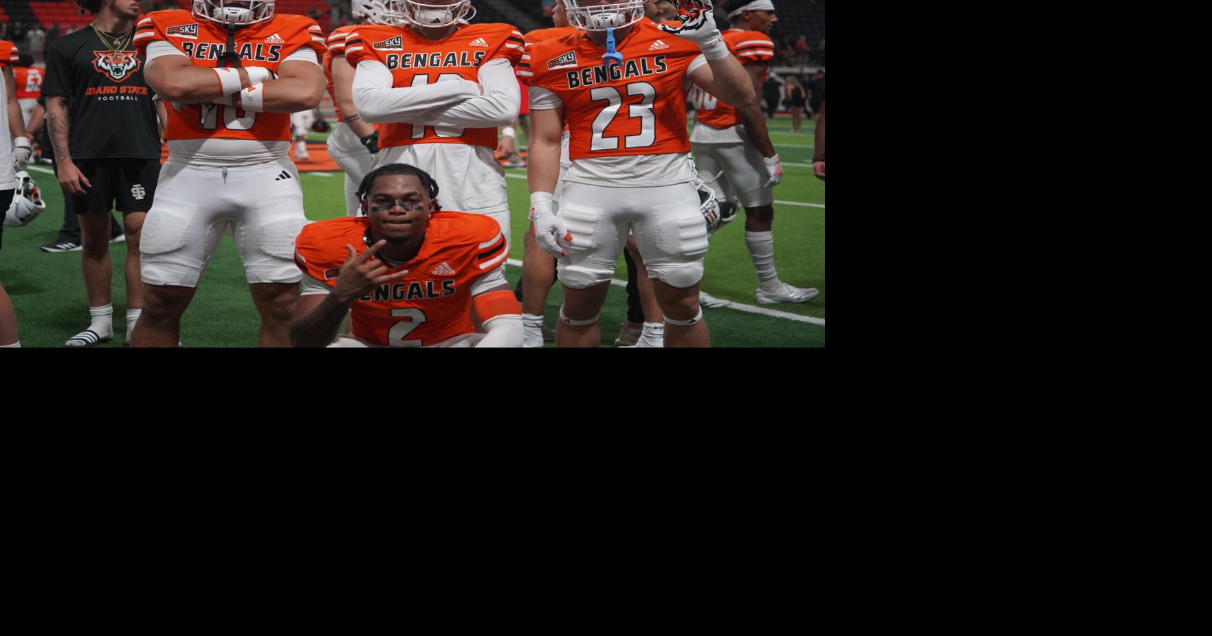 Photos of ISU's 50-10 win against Western Oregon at the ICCU Dome in ...