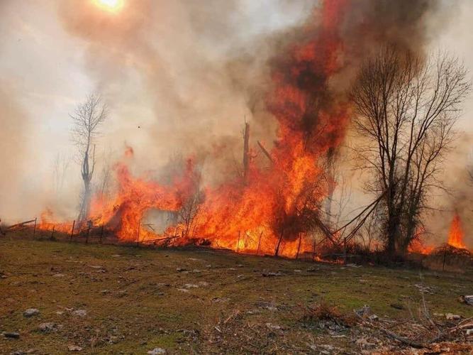 'Deadwood Fire' burns 45 Hibbard acres, multiple fire agencies respond ...