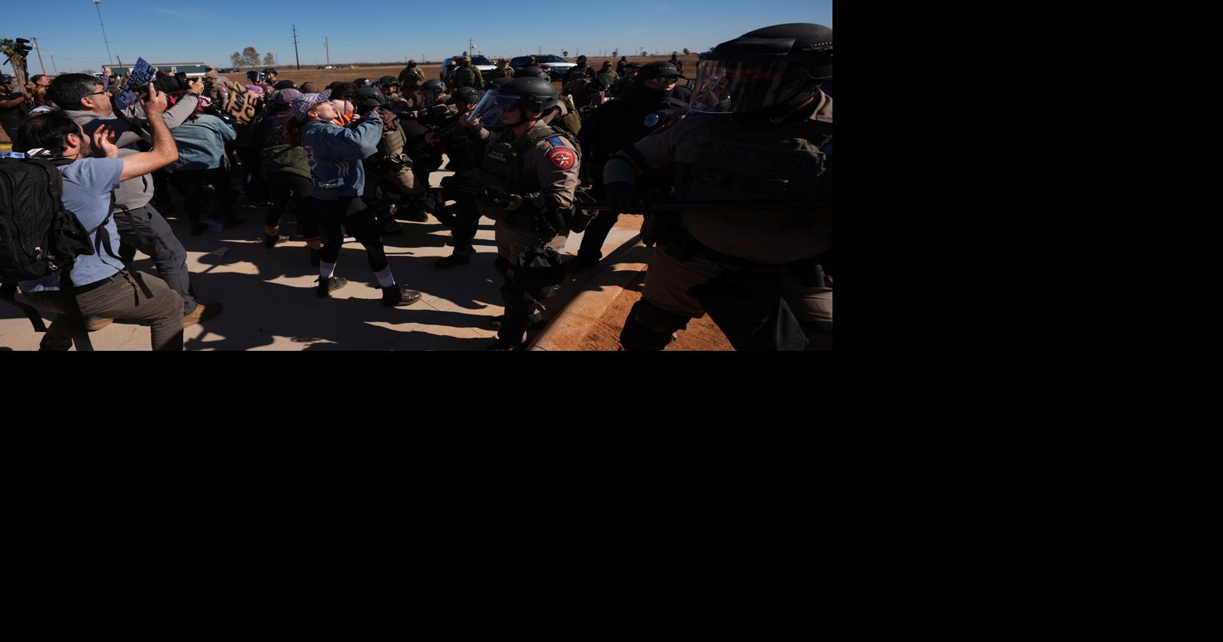 Judge orders 5-year-old Liam Conejo Ramos and his dad released from ICE ...