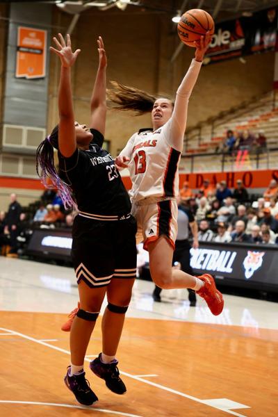 ISU wins third straight game behind the play of Dias in 67-50 victory ...