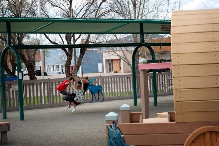 Friends of Soda Springs Park celebrate shade project completion | Local ...