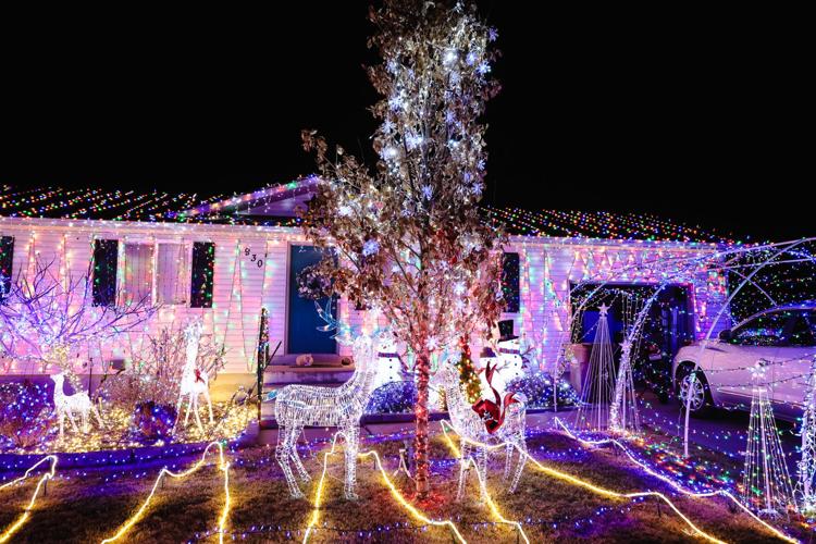 CHRISTMAS TRADITION: Local homeowners go all out with their elaborate ...