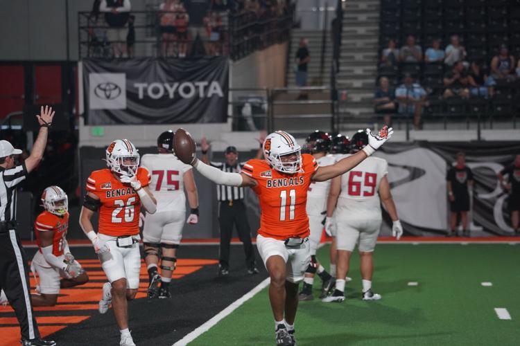 Photos of ISU's 50-10 win against Western Oregon at the ICCU Dome in Pocatello | Isu ...