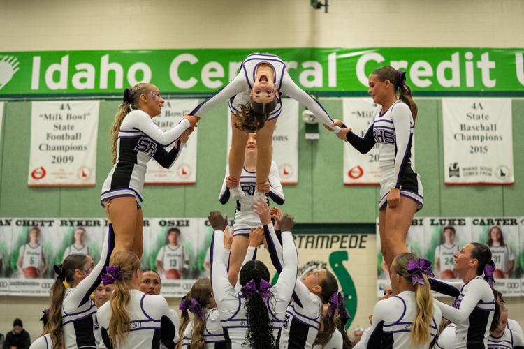 Photos of the Snake River High School cheerleading team at the Stampede ...