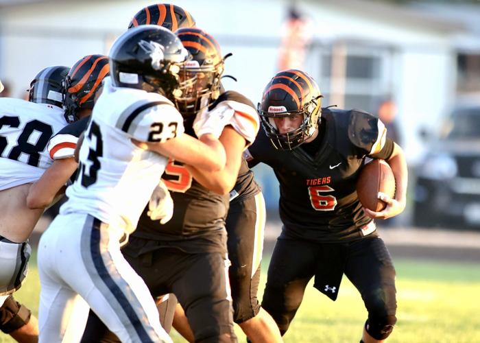 Aberdeen just won't stop running the ball — which keyed a win over ...