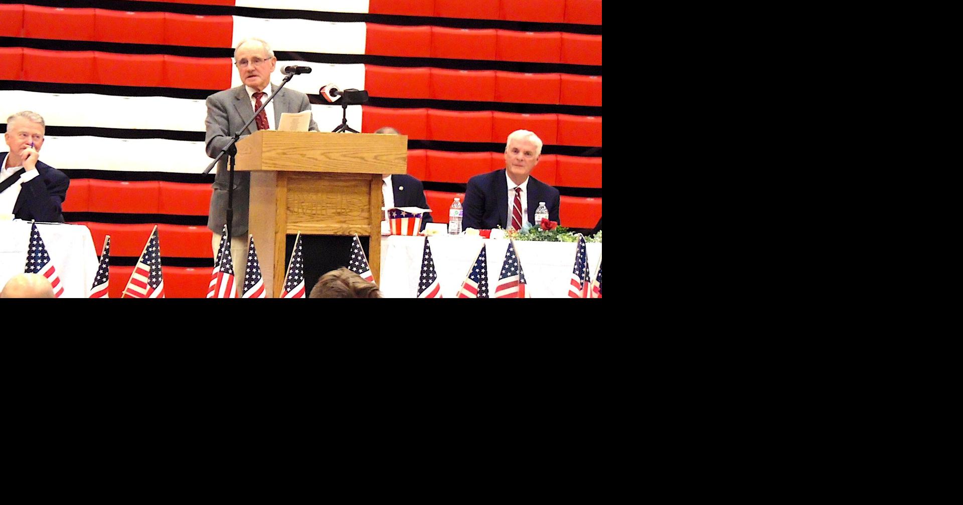 U.S. Senator Jim Risch speaks during Lincoln Banquet | Local ...