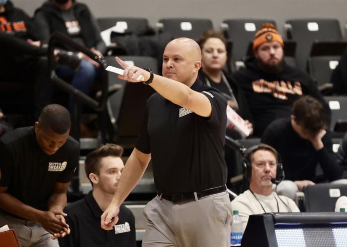 For Ryan Looney, the game has changed — and so has the job | Sports ...