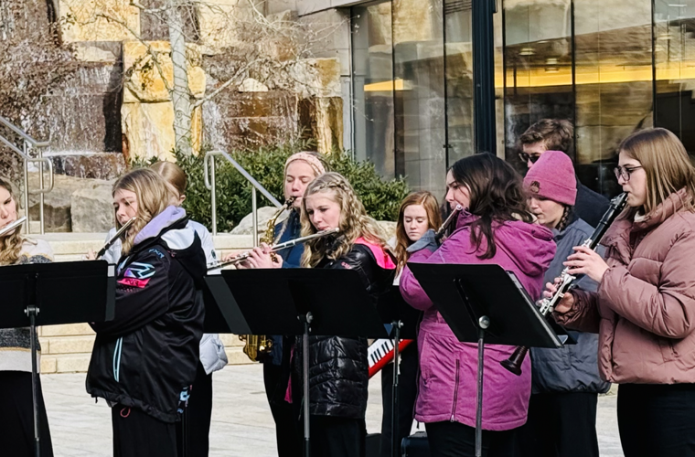 Grace High School's Serendipity choir wows audiences in Salt Lake City ...
