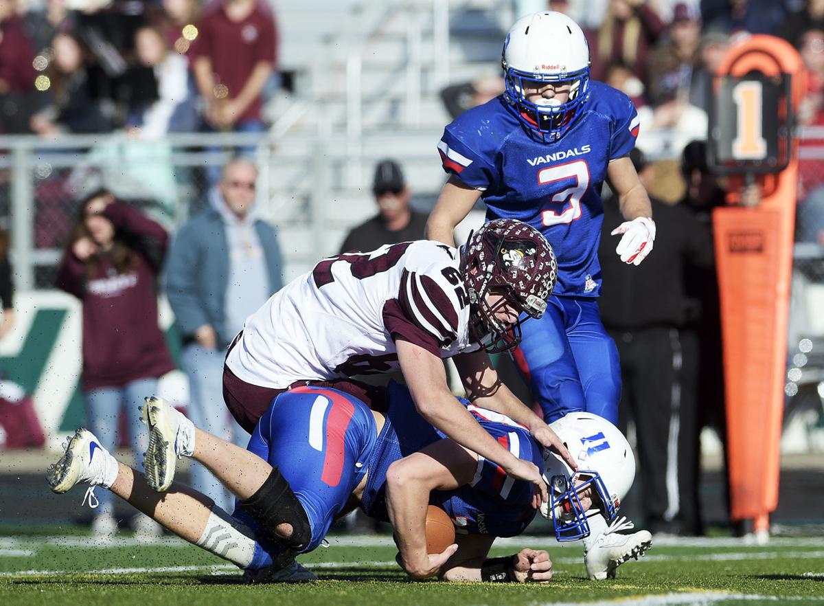 West Side spoils McCall-Donnelly's perfect season with 14-13 win in 2A ...