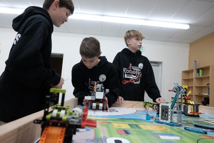 Local middle school robotics team wins regionals, advances to state ...