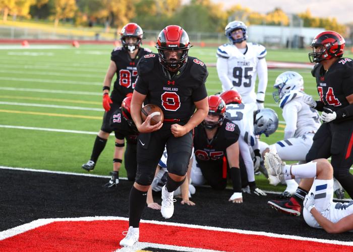 PREP FOOTBALL ROUNDUP: Highland football remains unbeaten by downing ...