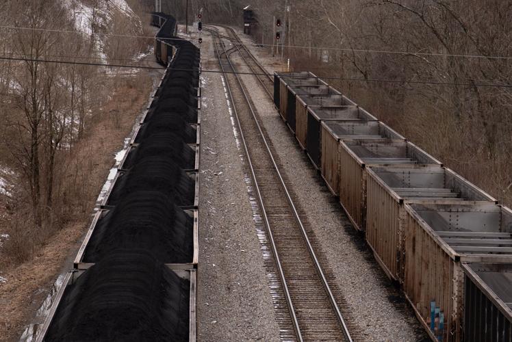 Solar power hits new milestones in the US even as Trump boosts coal ...