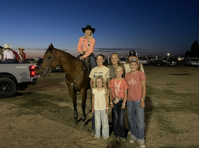 'No future in giving up': Barrel racer doesn't let car accident that ...