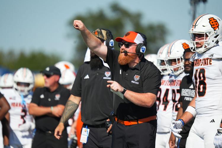 Bengal linebackers key to slowing Montana's ground game | Sports ...