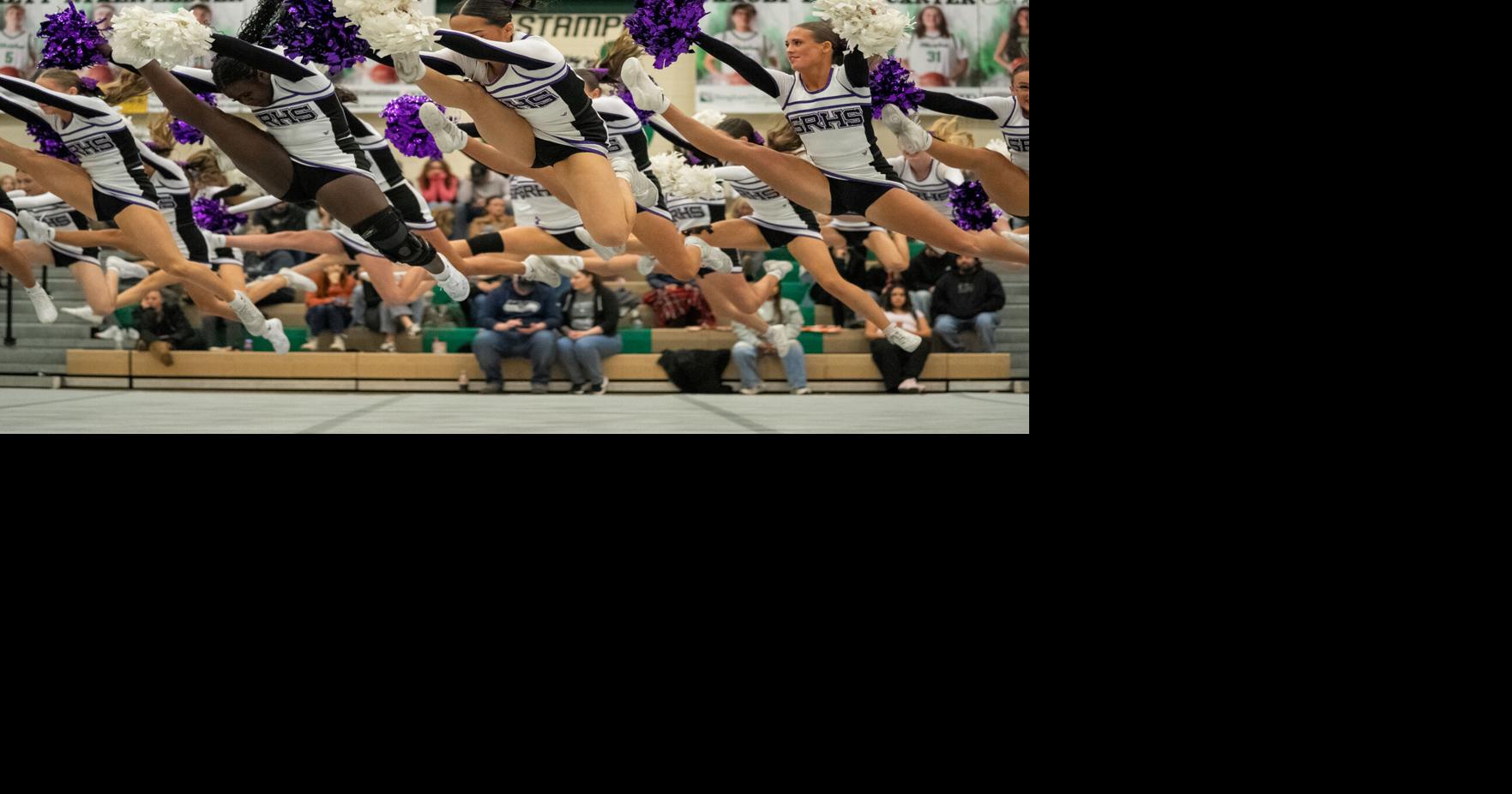Photos of the Snake River High School cheerleading team at the Stampede ...