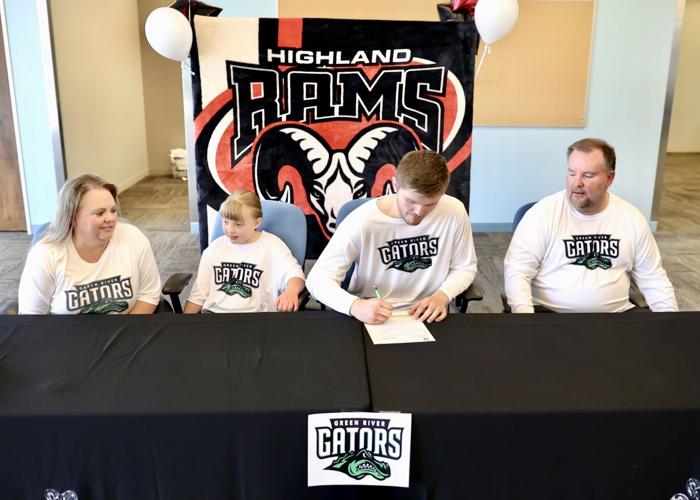 Highland's Jayden Wright signs with Green River College basketball ...