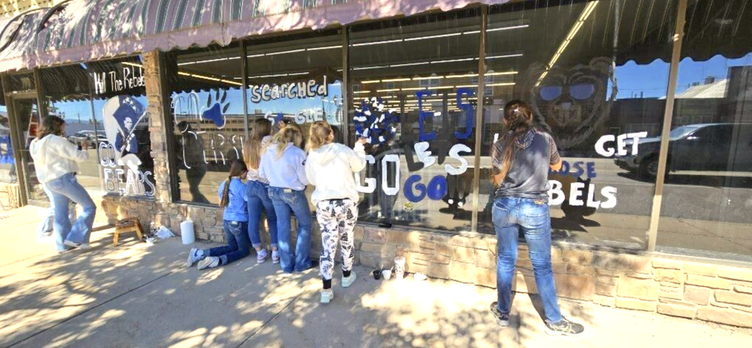 Bear Lake High School art teacher reflects on 30 years of homecoming ...