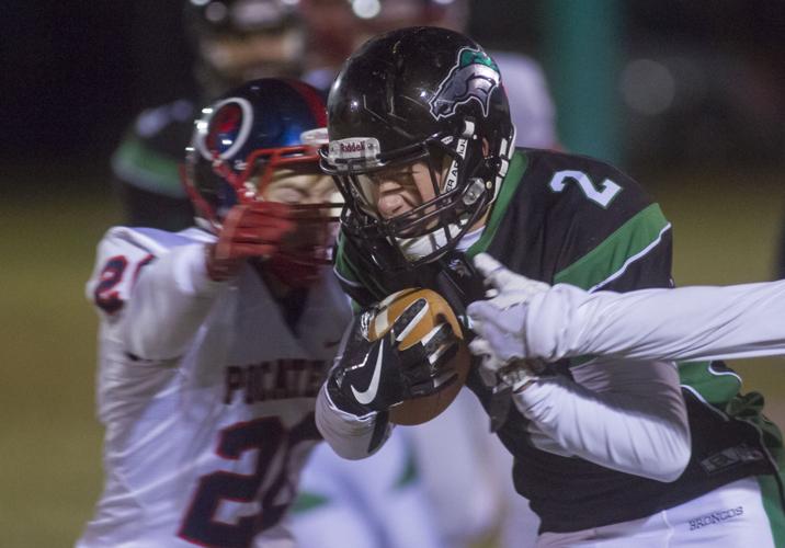 HS football: Blackfoot finishes season on high note, beats Poky 28-24 ...