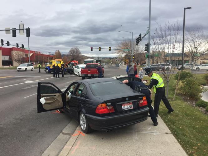 Police: Suspect in criminal investigation flees, crashes car at busy ...