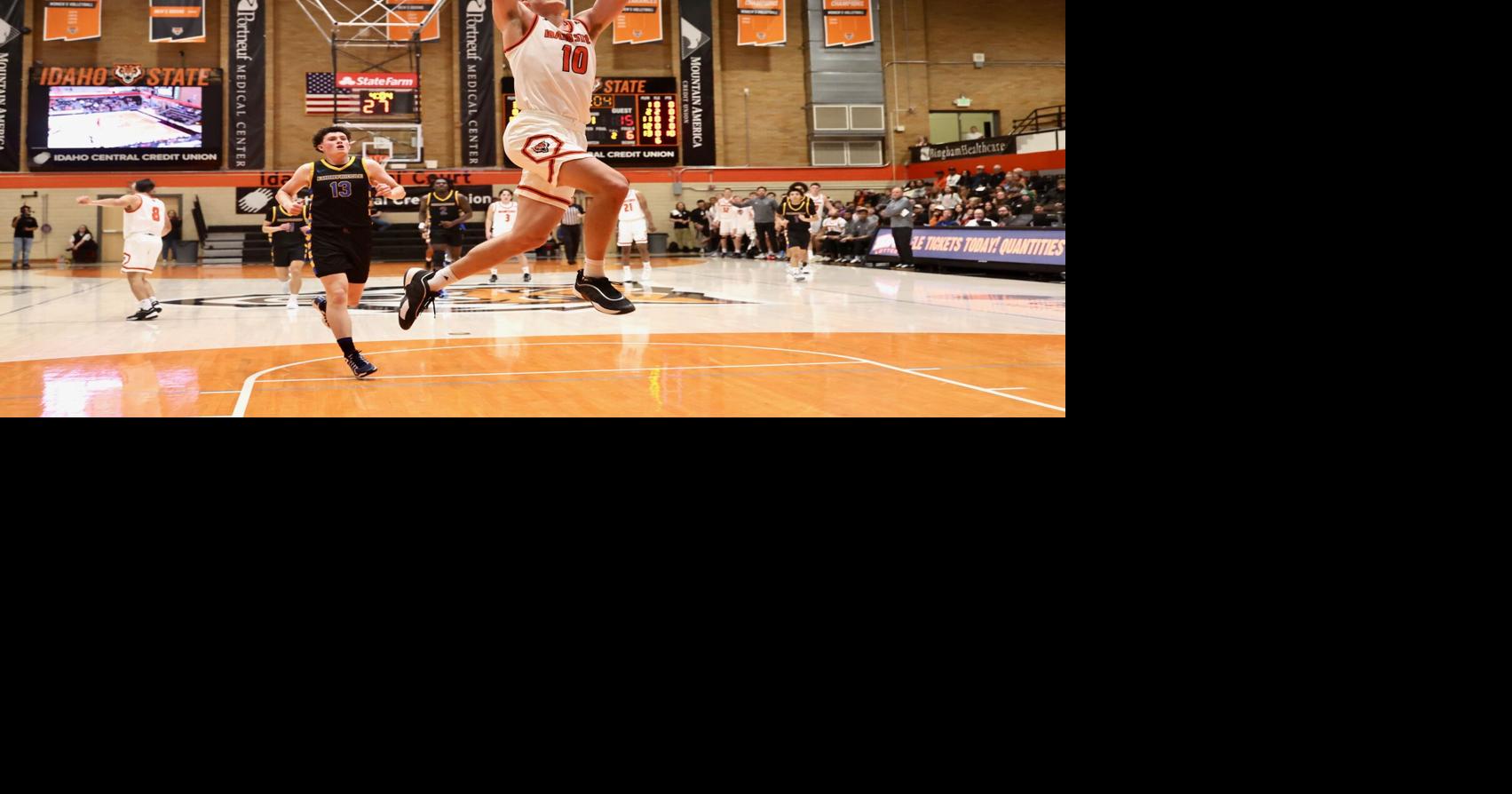 Hollenbeck still has career night despite a slight scare in ISU's 97-46 ...