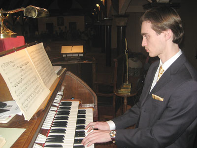 Organist overcame injury to play at MLK event | Members ...