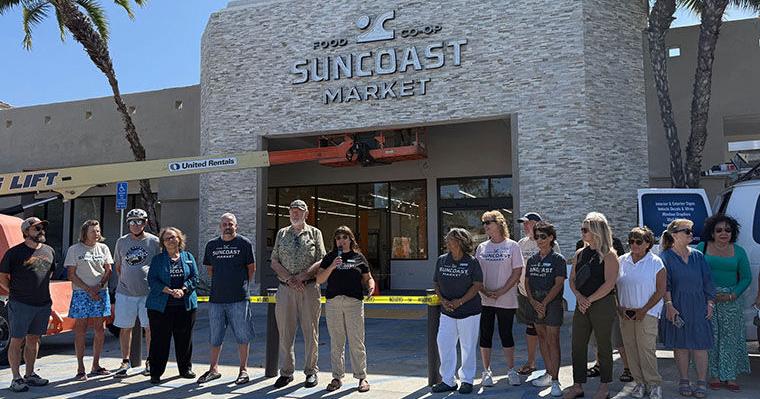 SunCoast Co-op Celebrates Milestone With Store Sign | Business ...