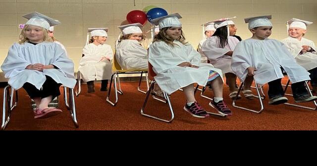 Lil' ones graduate from Lil' Buds | News | independent-press.com