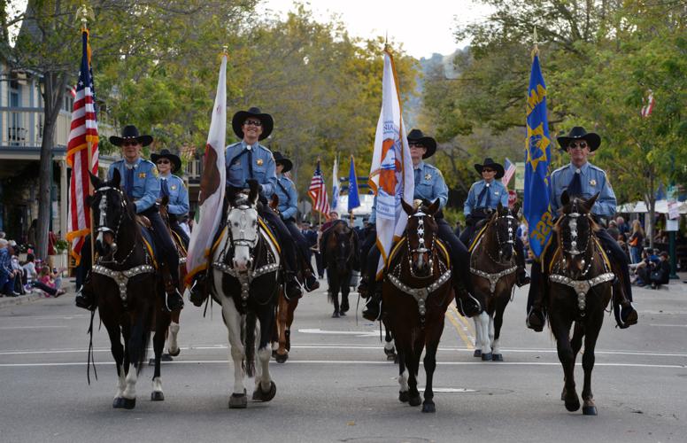Alameda County Sheriff's Mounted Posse Volunteers Are Carrying on a ...