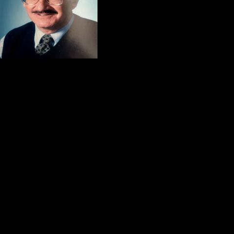 Elton Mederios | Obituaries | independentnews.com