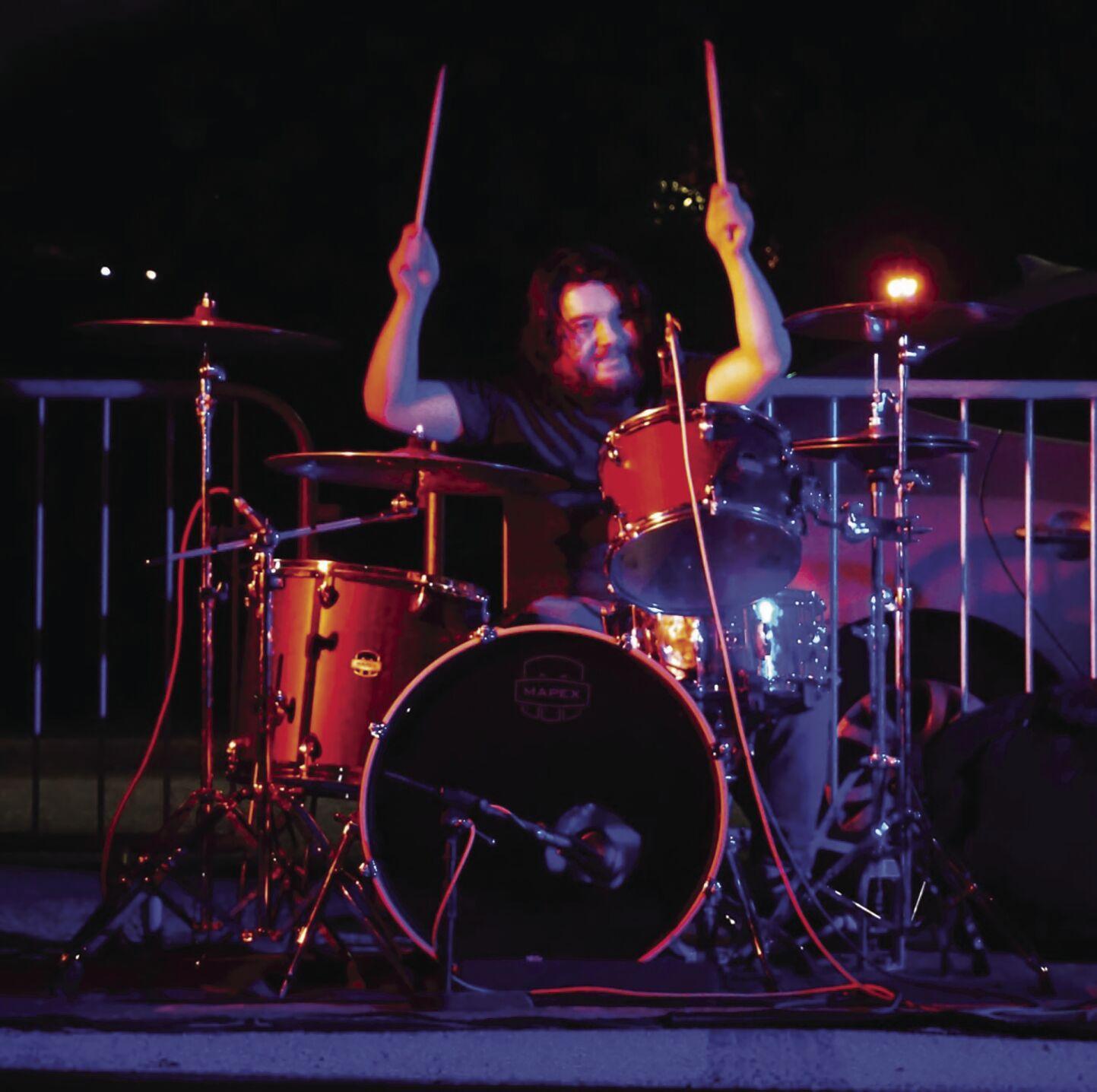 Steve Anderson uses his musical talents in many ways | Arts & Living ...