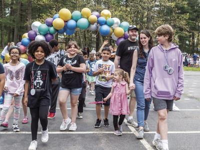 Quidnessett students show support for teacher battling cancer | News ...