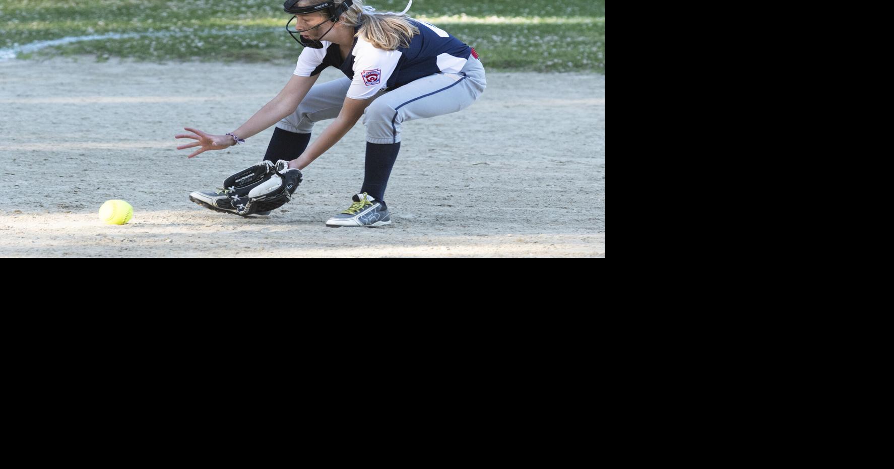 Two banners in a row for SK softball | Sports | independentri.com