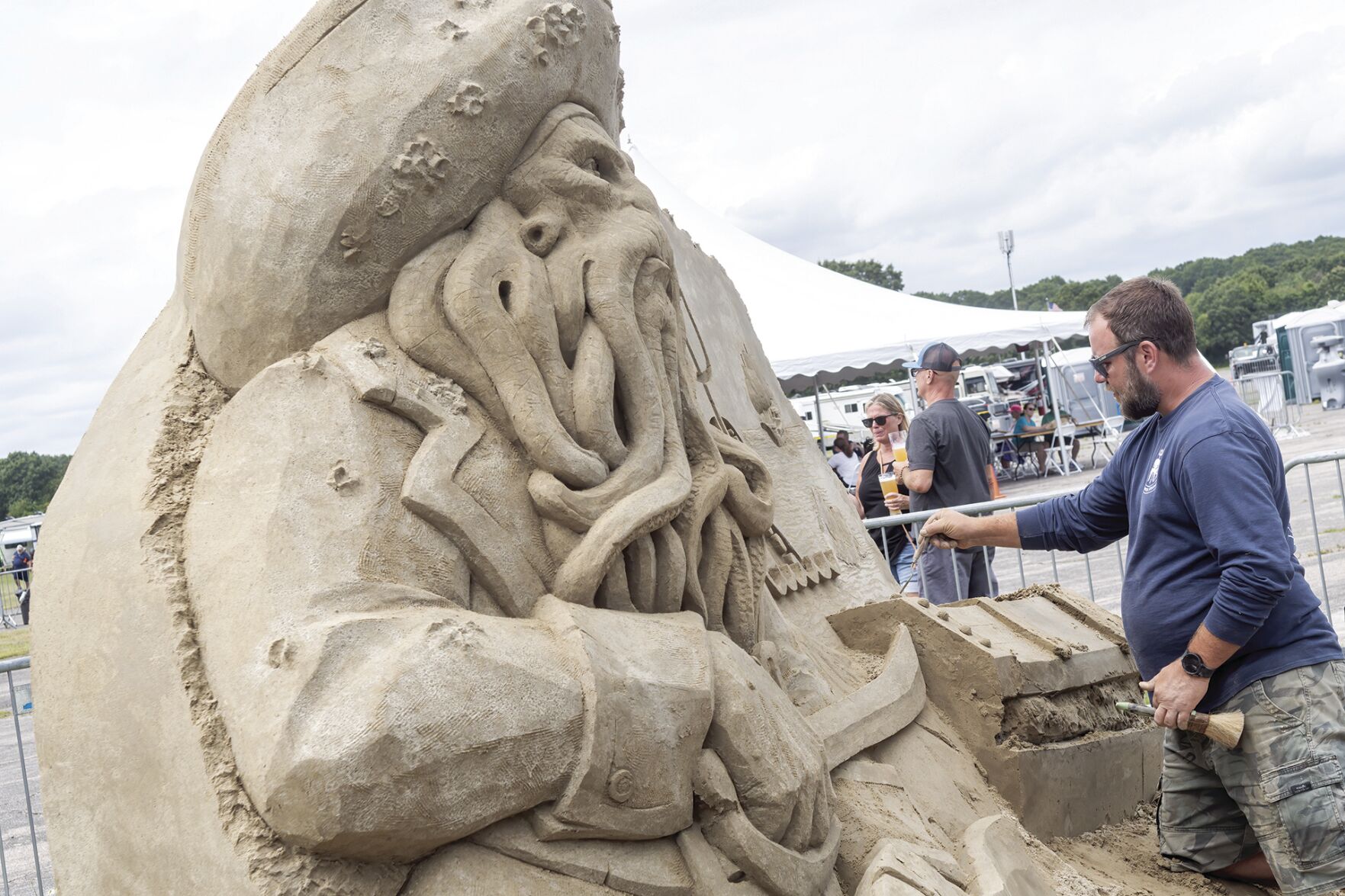 Atlantis RIsing sand sculpting competition is building much more than ...