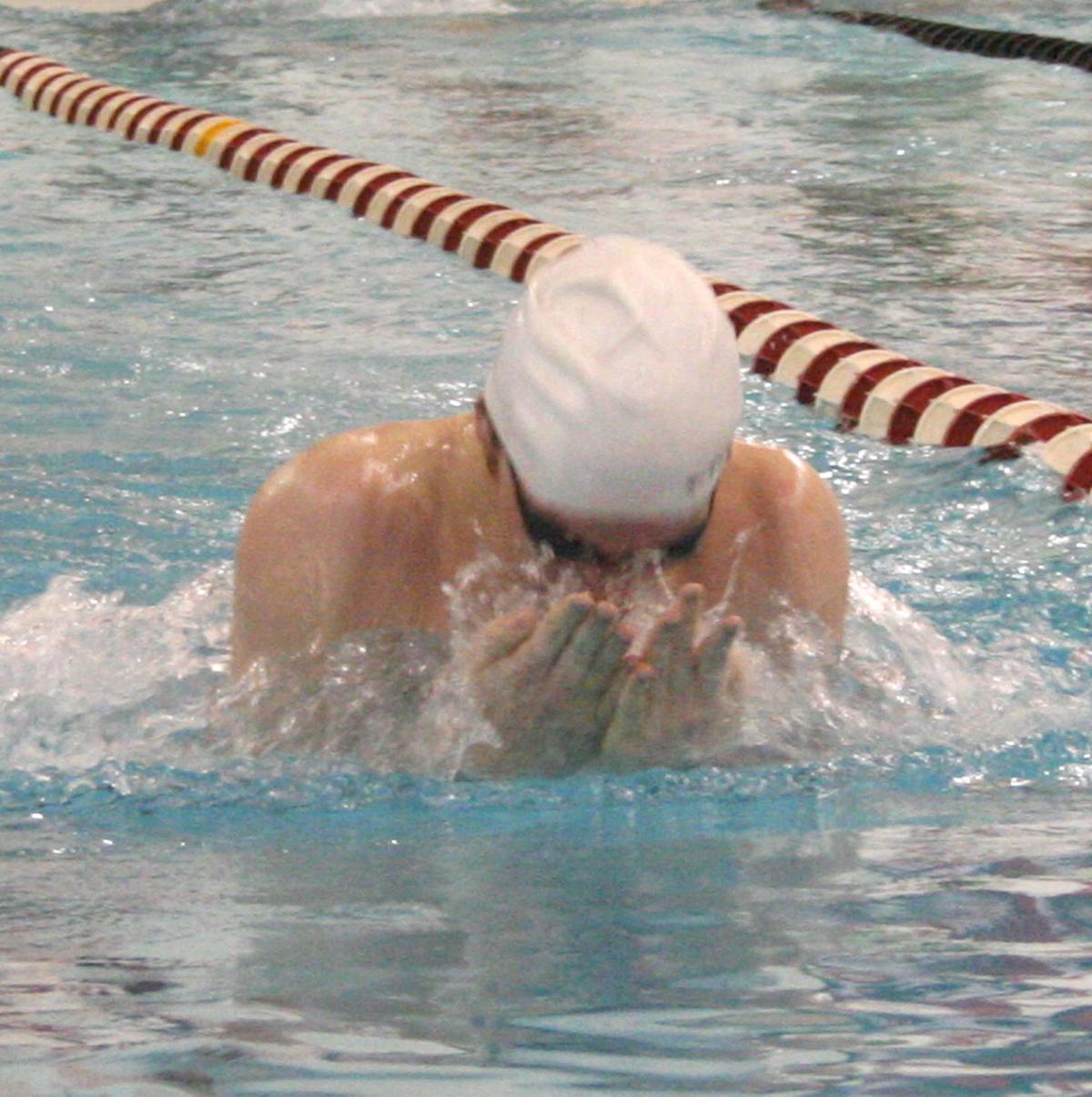 NK girls, SK boys split swim match-up | Independents | independentri.com
