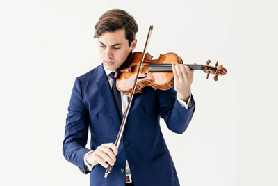 Violinist Benjamin Beilman relishes the conflict and the harmony in ...