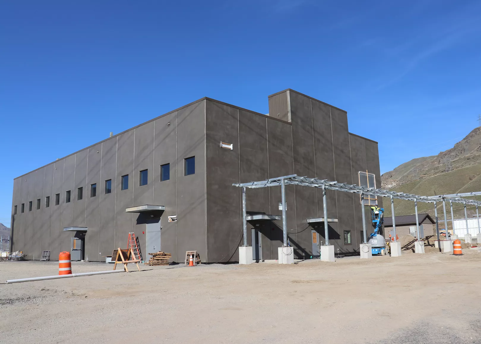 As the Pacific Northwest Hydrogen Hub gets its first influx of cash ...
