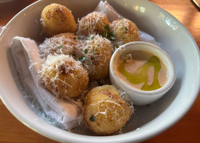 Happy Hour: These nine spots offer wallet-friendly deals during the happiest hours(s) | Cheap ...