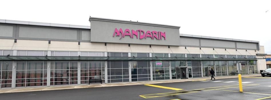 Is Mandarin open on Christmas Day?
