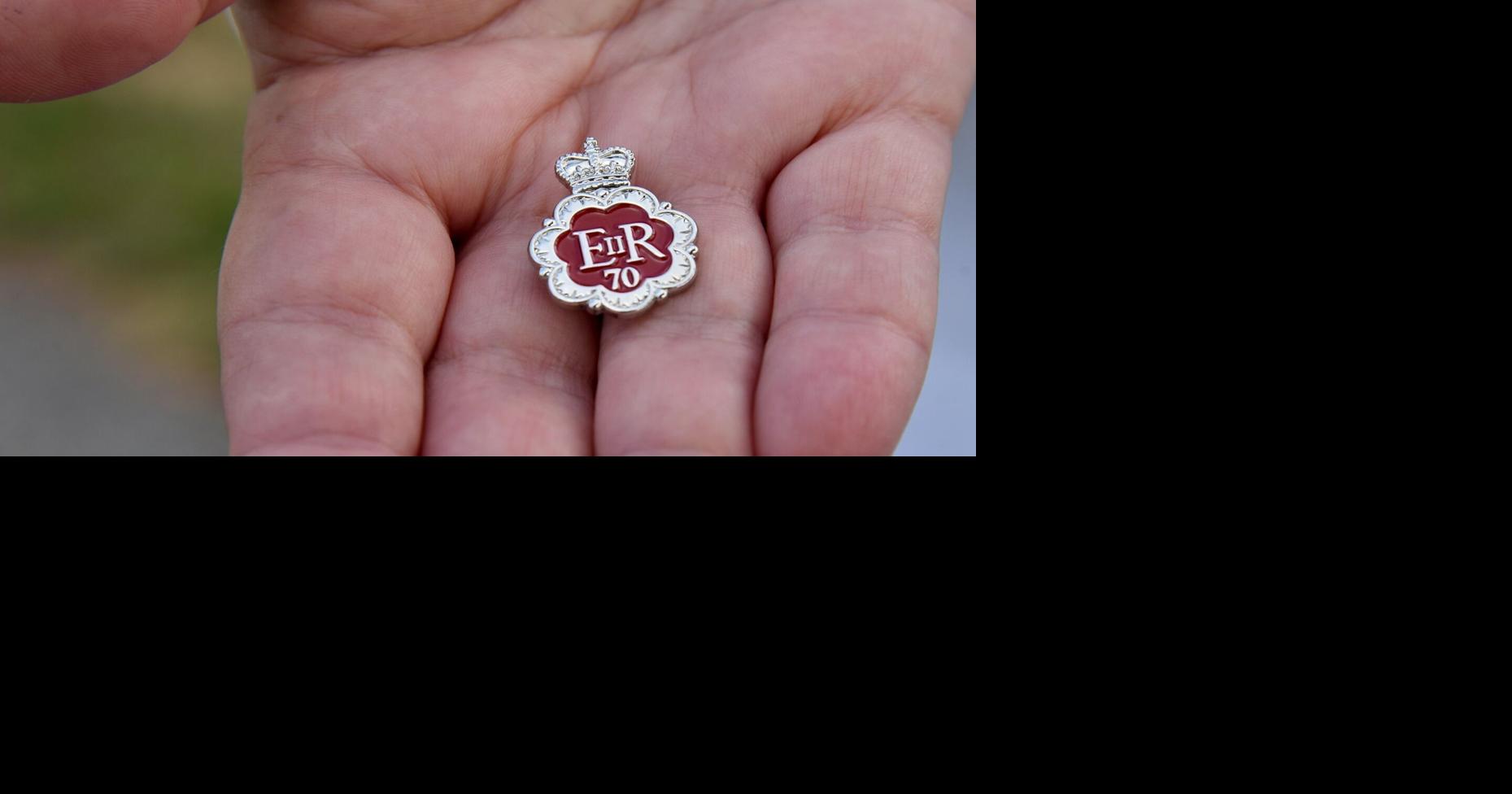 Queen’s Platinum Jubilee pins given for community service