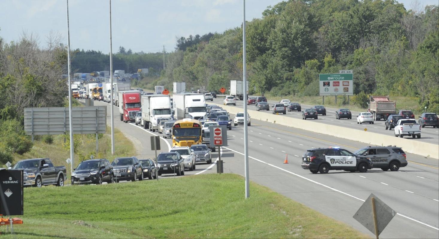 Hwy 401 lane reductions through Milton start Sunday night