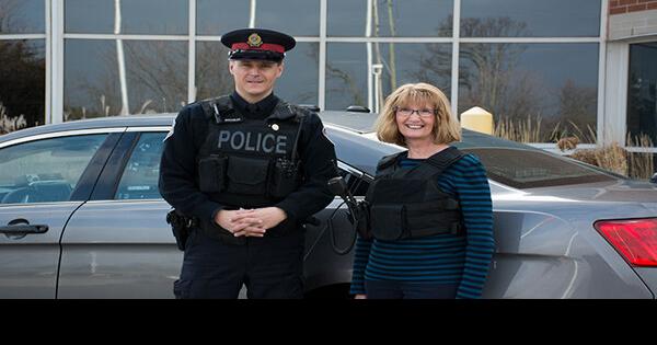 When crisis calls, Halton police officers and mental health workers ...